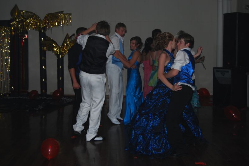 Elgin Public Schools - 2010 Prom