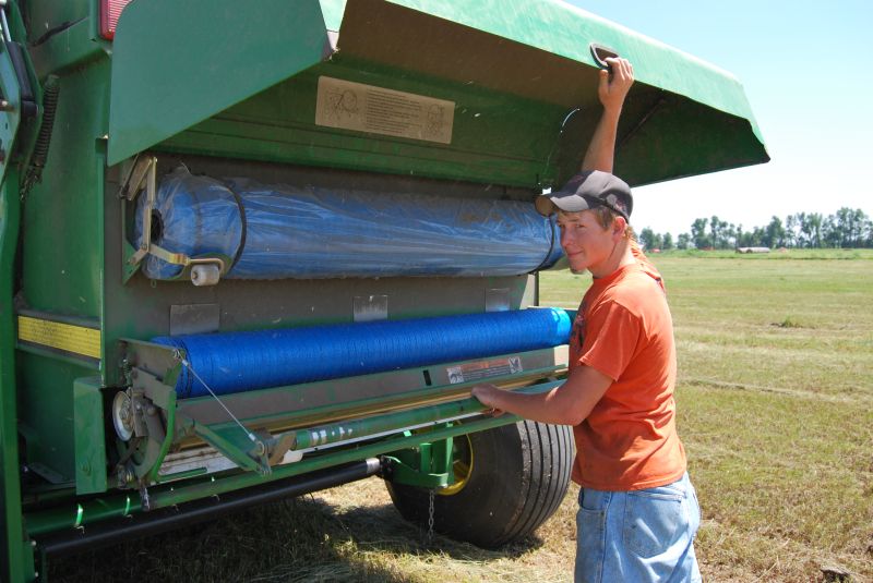 Elgin Public Schools - Elgin FFA: SAE Projects and Tanking 2010