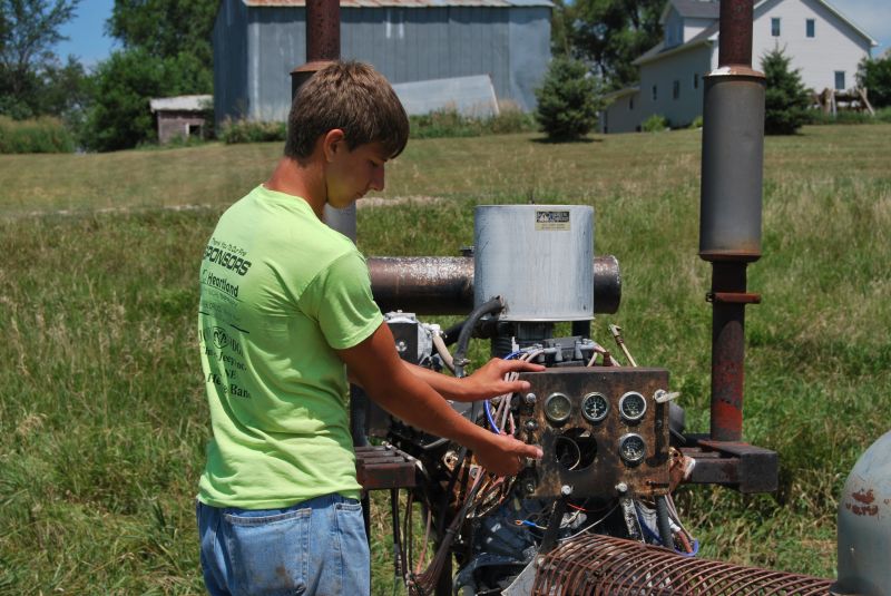 Elgin Public Schools - Elgin FFA: SAE Projects and Tanking 2010