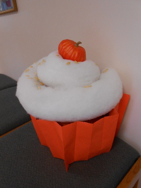 Elgin Public Schools - Student Council Pumpkin Decorating Contest Under Way