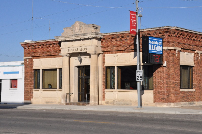 Elgin Public Schools - 2018 Yearbook Sponsors