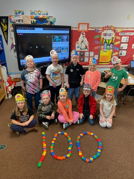 Elgin Public Schools - Celebrating 100 days of School!